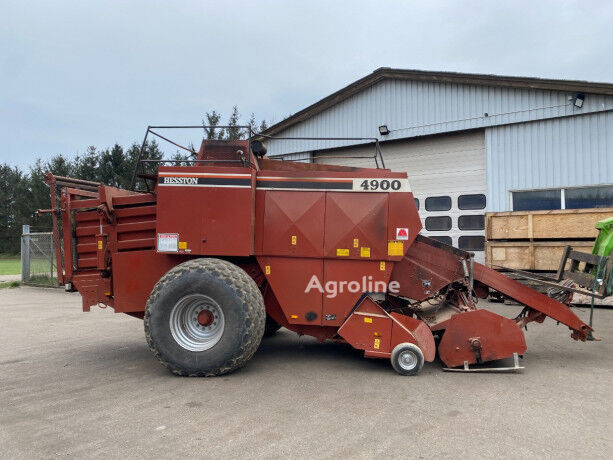 Hesston 4900 balirka za četvrtaste bale