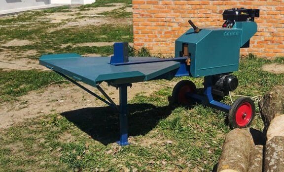 Novi Peletto DKPR-400-7 cepač drveta