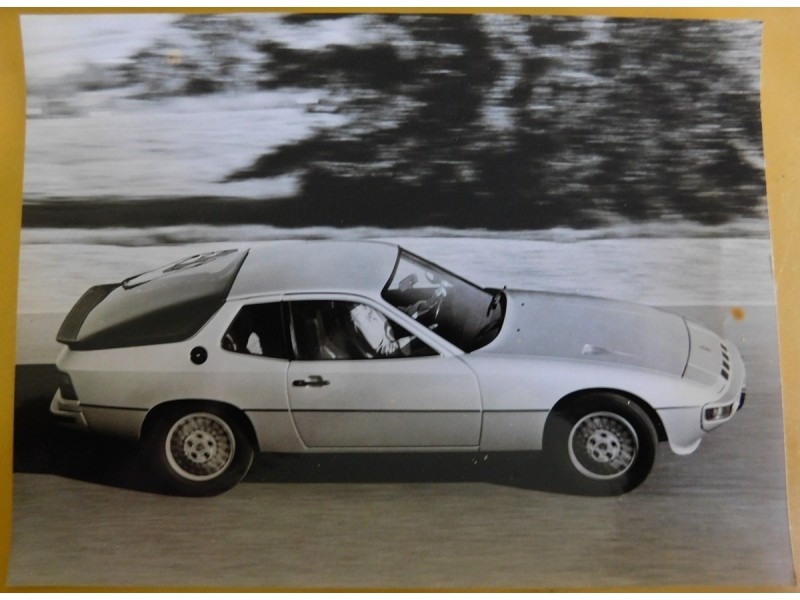 Automobilizam, Porse 924 turbo, foto a)