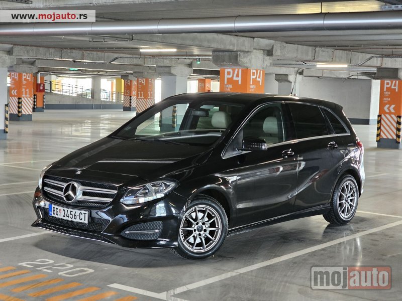 Mercedes B 180