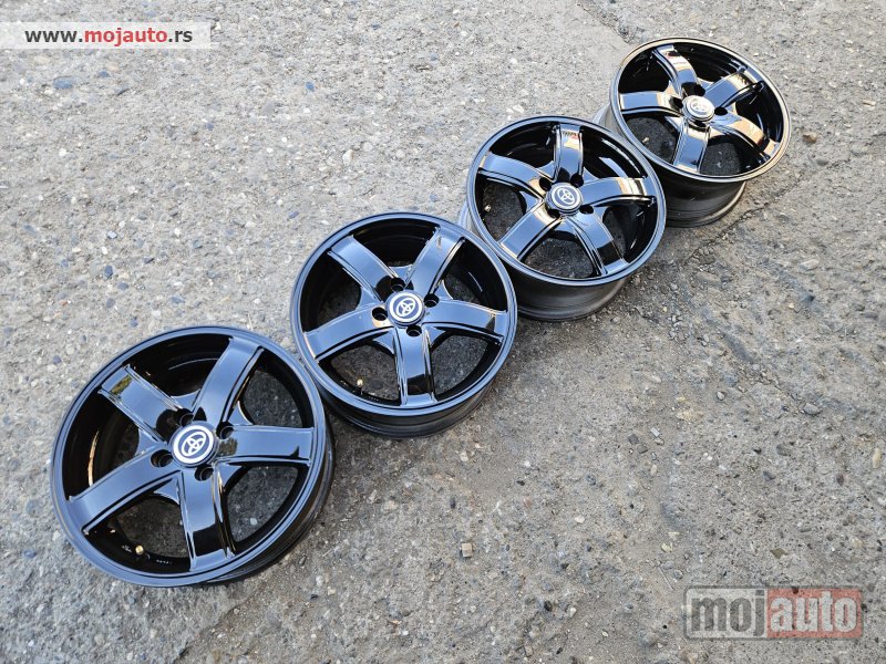 AluFelne 15Coli 4x100 Toyota Fiat Grande punto kao nove