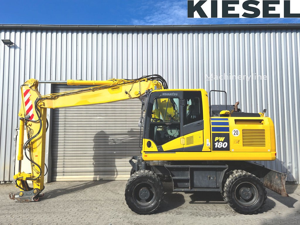 Komatsu PW180-11 bager točkaš