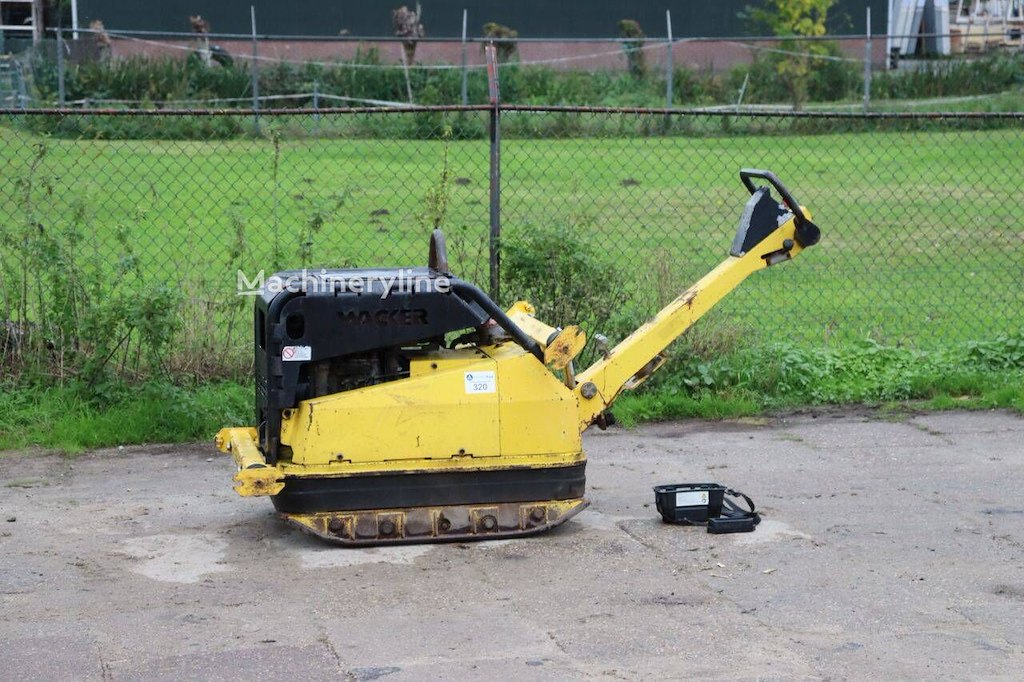 Prodaje se Neuson Vibroplate DPU 100-70Le vibro ploču na aukciji
