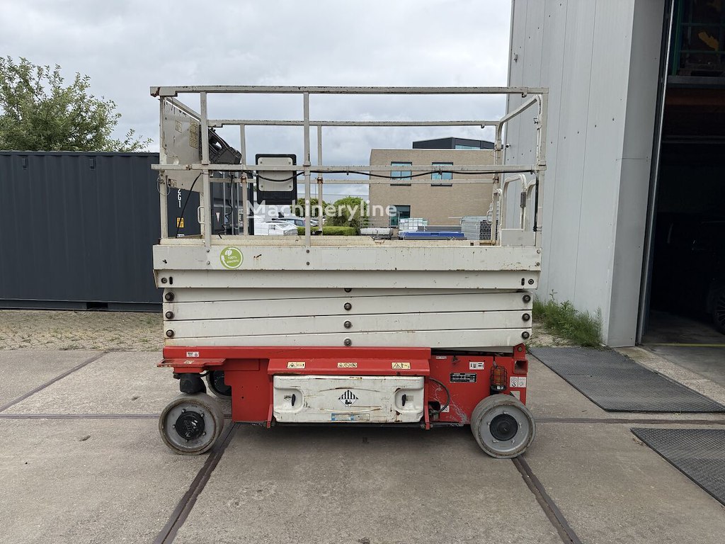 JLG 2646 es makazasta platforma