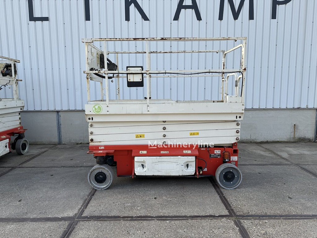 JLG 2646 es makazasta platforma