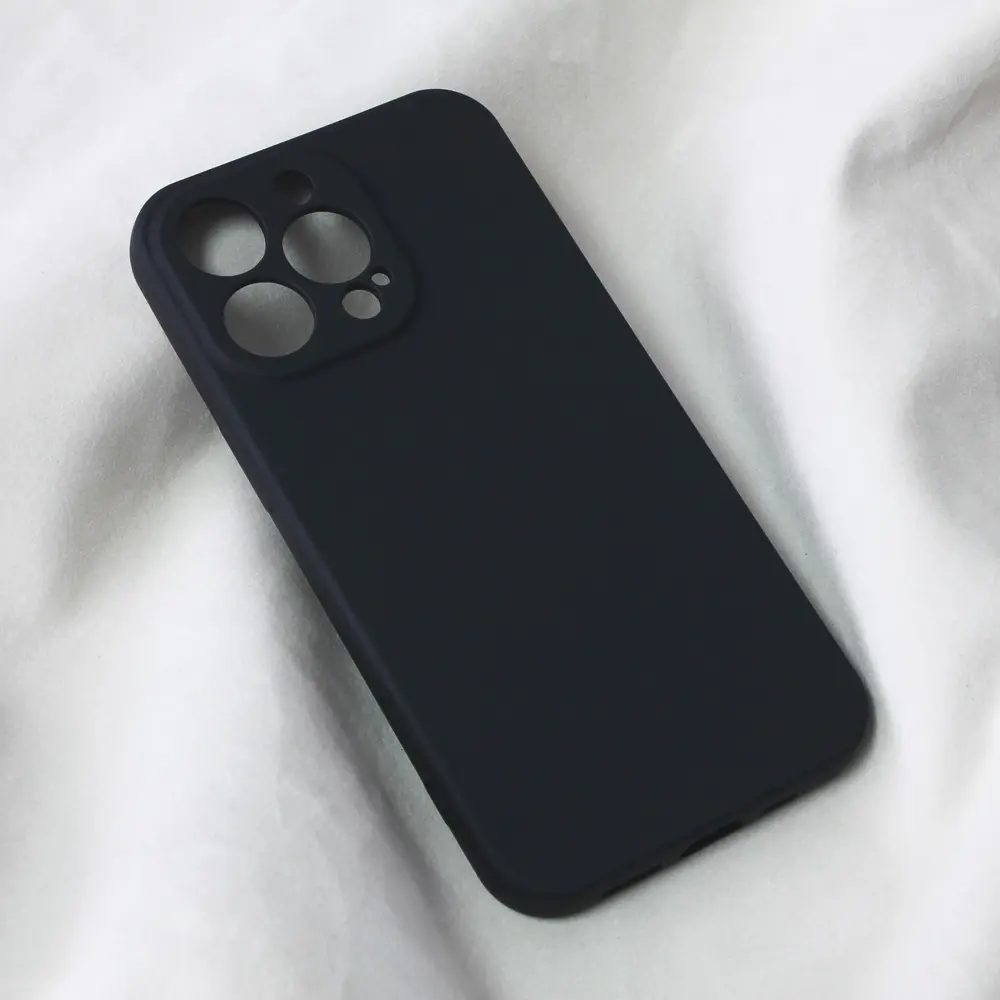 TERACELL Torbica Soft Velvet za iPhone 13 Pro 6.1 crna