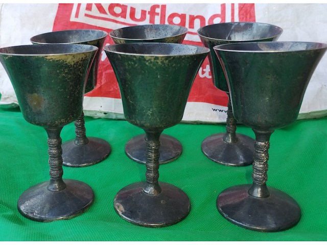 Set od 6 starih velikih pehara čaša - Famipa Prizren