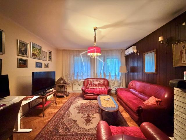 Uknjižena kuća- Pančevo- 204m2 ID#16666