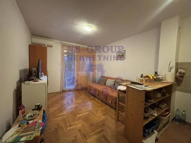Garsonjera 26m2 Nova Detelinara