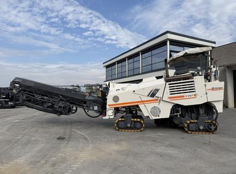 Građevinska mašina WIRTGEN W 1000F