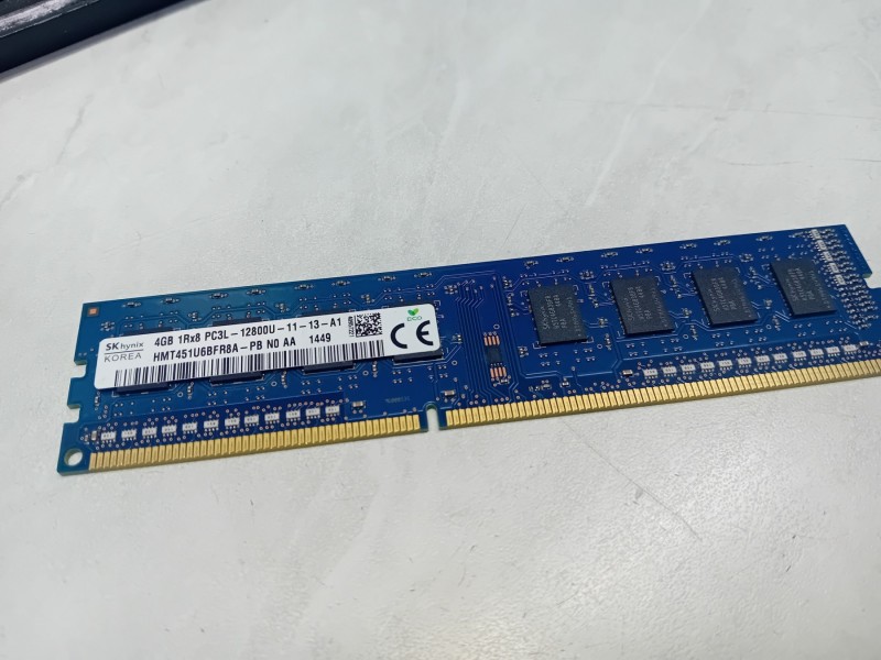 ddr3 4gb skhynix pc3l 1600 mhz ispravna