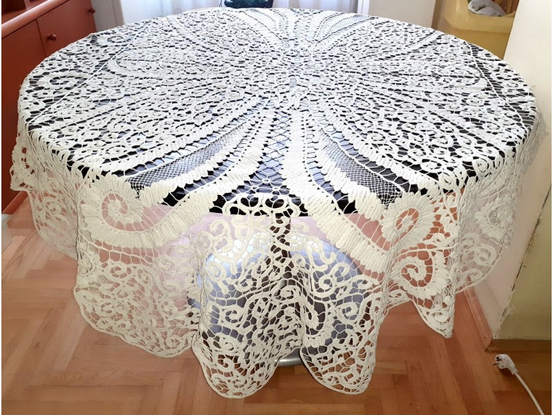 Poentles stolnjak, remek delo, vrlo redak, 186 x 130 cm