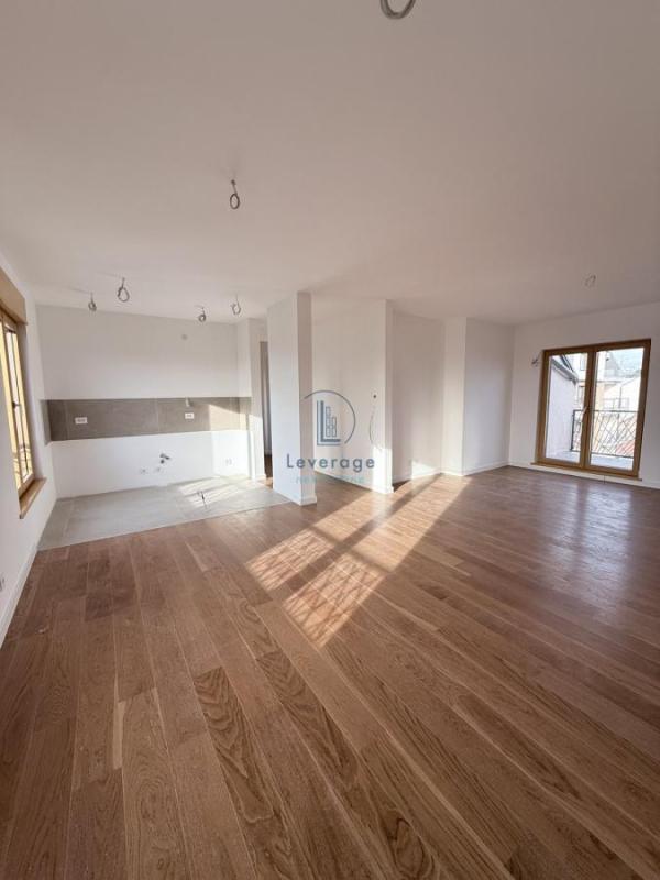 Cerska, Troiposoban stan na prodaju, 110m2, 462.000€