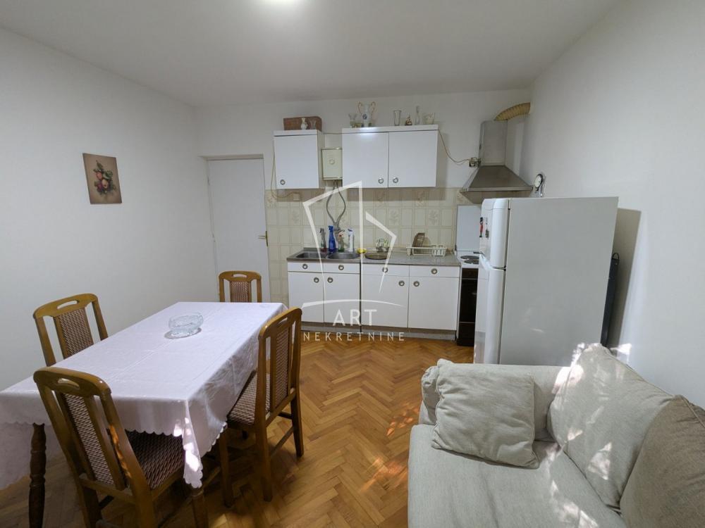 Žarka Vukovića Pucara, Dvoiposoban stan na prodaju, 43m2, 157.000€