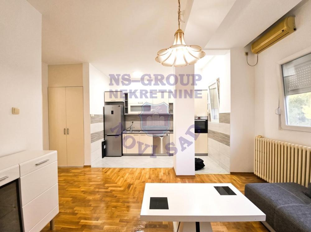 Trosoban stan na prodaju, 71m2, 230.000€