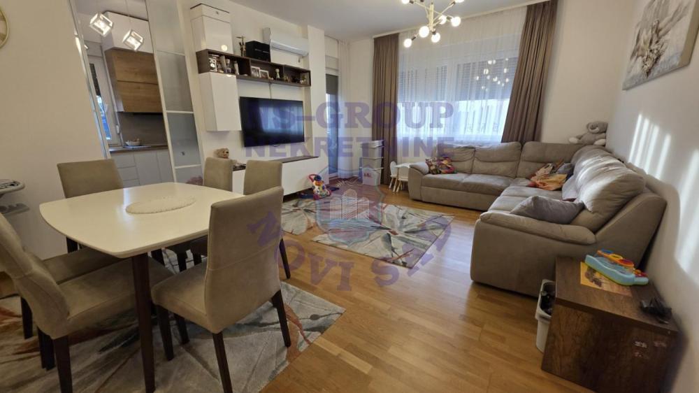 Trosoban stan na prodaju, 73m2, 221.450€