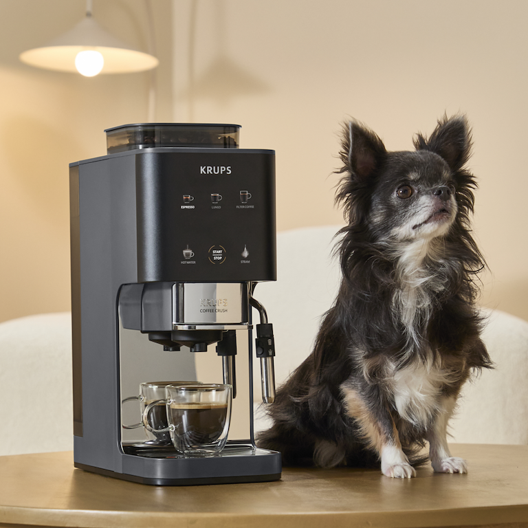 Coffee Crush Edition Automatski aparat za kafu                                                SA404BE1
COFFEE CRUSH EDITION AUTOMATSKI APARAT ZA KAFU SA404BE1