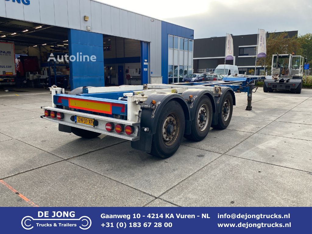 Renders FCC / BPW + Disc Brakes / 1x Lift Axle / All Containers poluprikolica za prevoz kontejnera