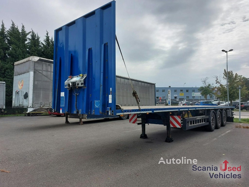 Schwarzmüller S1 Pritsche 4,0 m ausziehbar + LadungstrÃ€ger 1,5 poluprikolica sa ravnom platformom