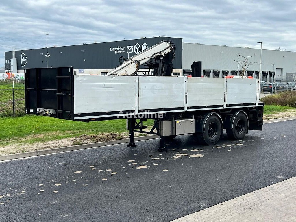 Floor 2 -Assige kort gestuurde steen trailer Hiab Crane R-130-F2 poluprikolica sa ravnom platformom