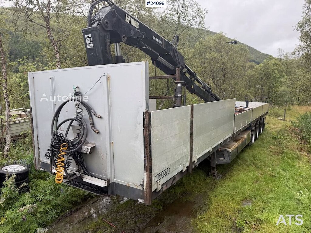 Tyllis rettsemi m/ HIAB XS 144 kran poluprikolica sa ravnom platformom