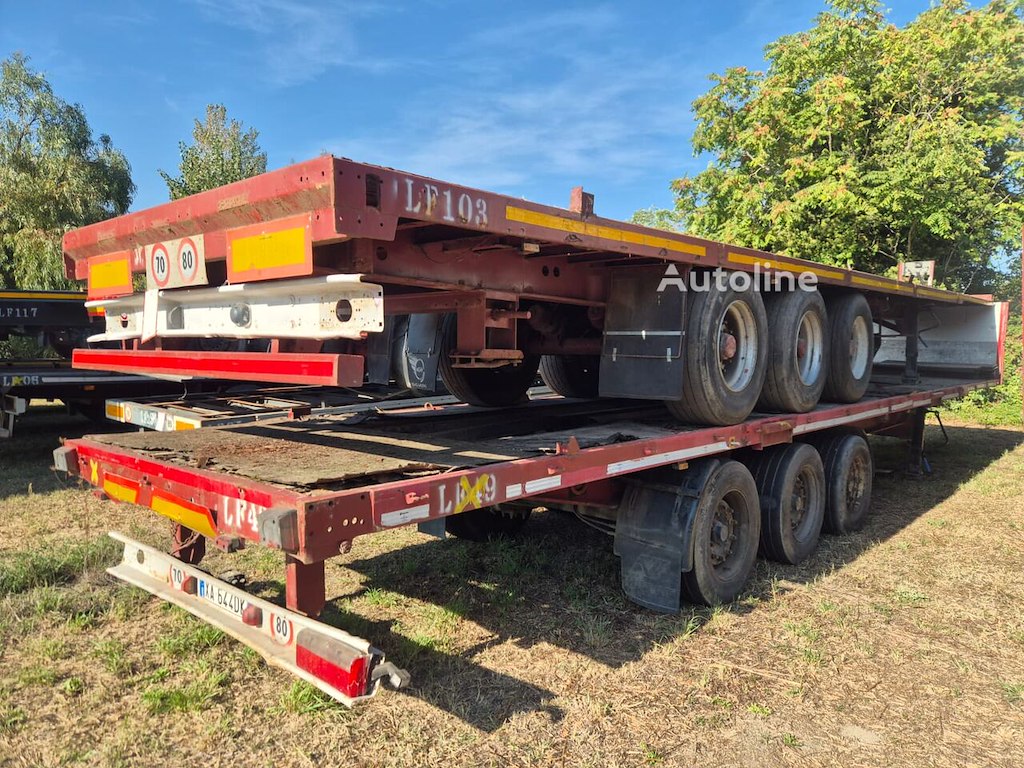 Acerbi poluprikolica sa ravnom platformom