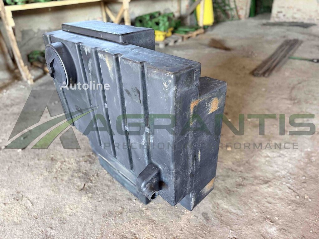 BAC dlya promivannya sistemi John Deere rezervoar za vodu
