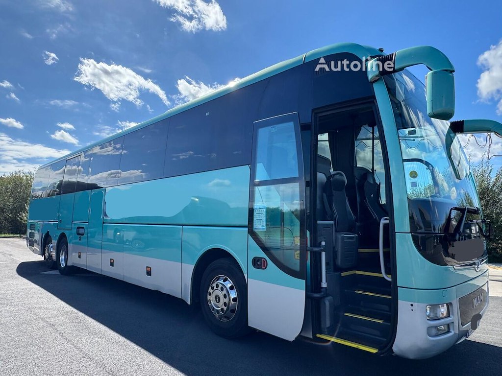 MAN R08 61+1+1 turistički autobus