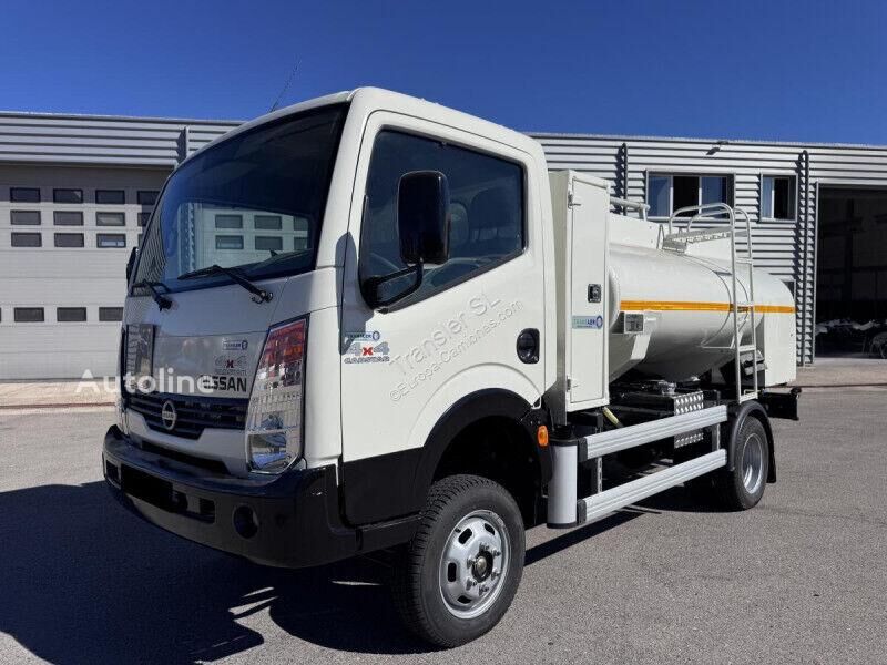 Nissan Cabstar autocisterna za gorivo