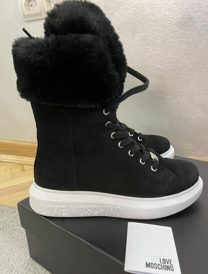 MOSCHINO kozne cizme