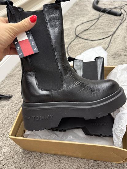 Tommy Hilfiger kozne nove