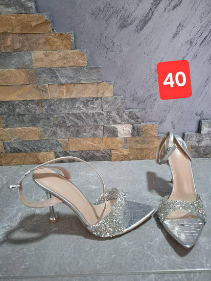 Nove stikle