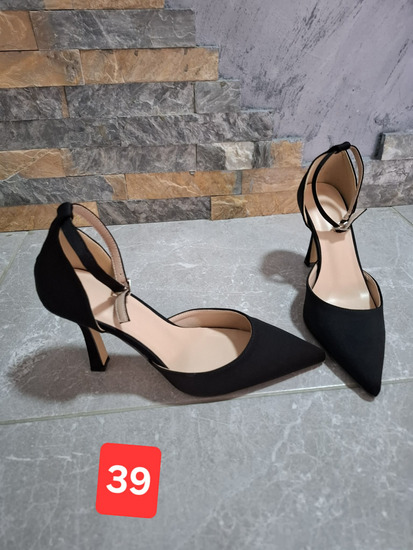 Nove stikle