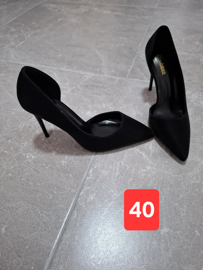 Nove stikle