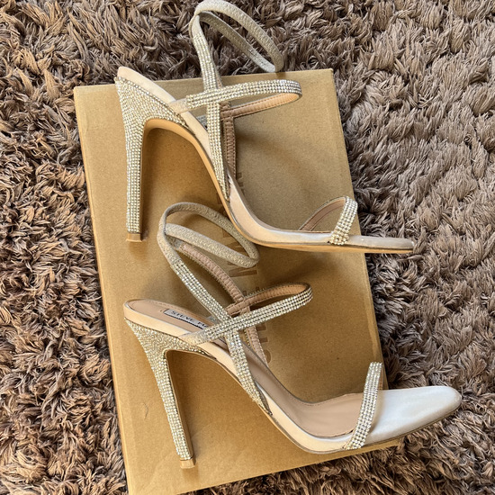 Steve Madden stikle
