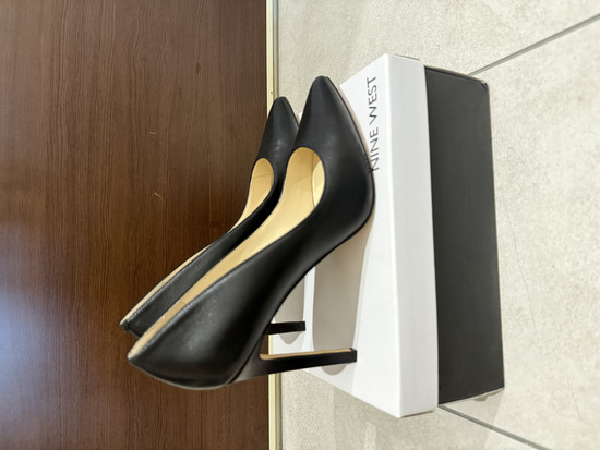 Nine West kožne salonke 40