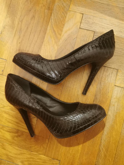 Ralph Lauren cipele na stklu