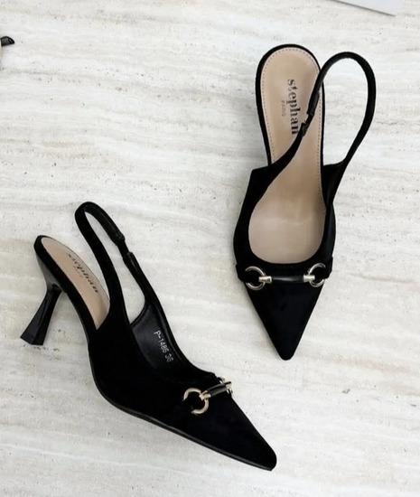 Nove elegantne salonke br 37