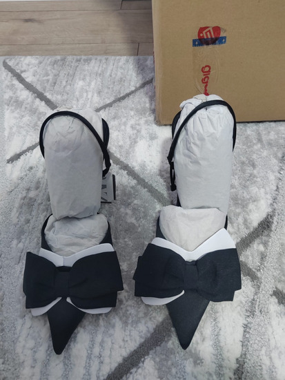 Nove zara stikle