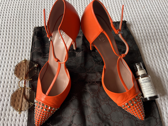 GUCCI ORIGINAL narandzaste kozne stikle 40.5