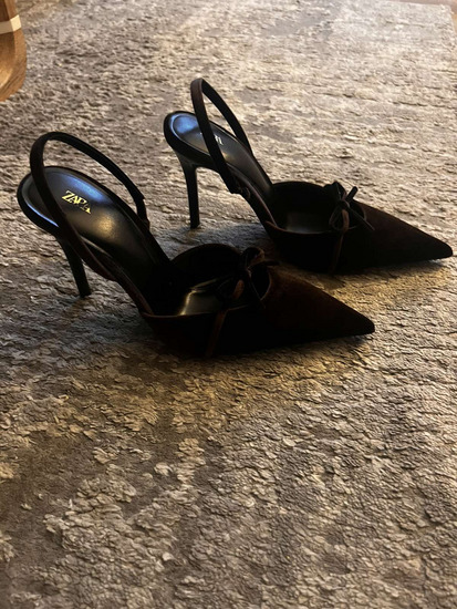 Zara stikle