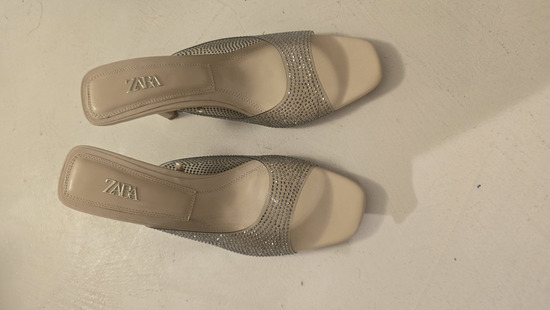 Zara sandale Nove 40
