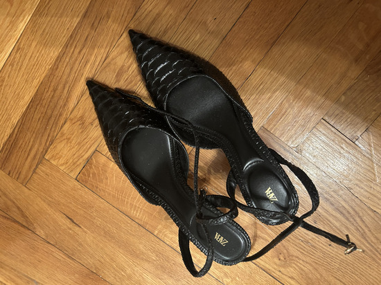Zara kitten heels 1800%%%%