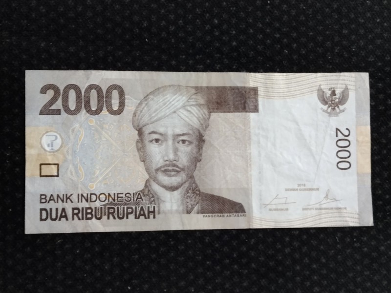 2000 rupija 2016 indonezija