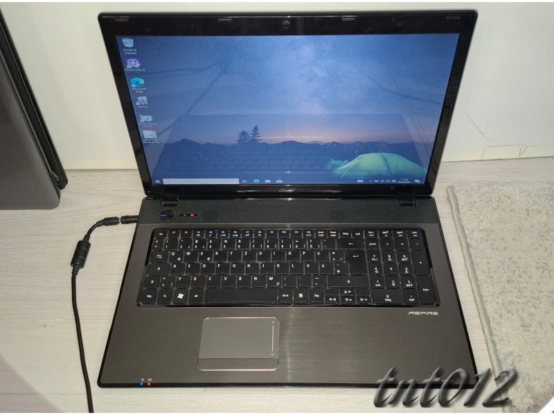 == ACER Aspire 7741G= Intel i3-370M = 4Gb= 17,3 HD+ ==