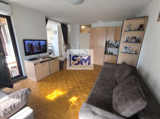 Bežanijska kosa, odličan stan 51m2