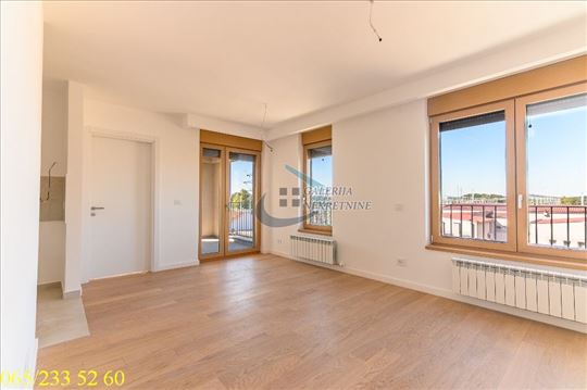 Novi Beograd, Bežanijska kosa - Smolućska 45m2