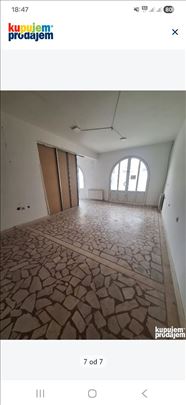 Vojvode Vlahovića, može i za P.P. 2 parking mesta