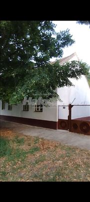 Kuća na selu + garaza + podrum