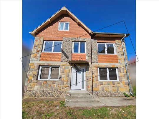 Kuća 130 m² u Sirči kod Kraljeva